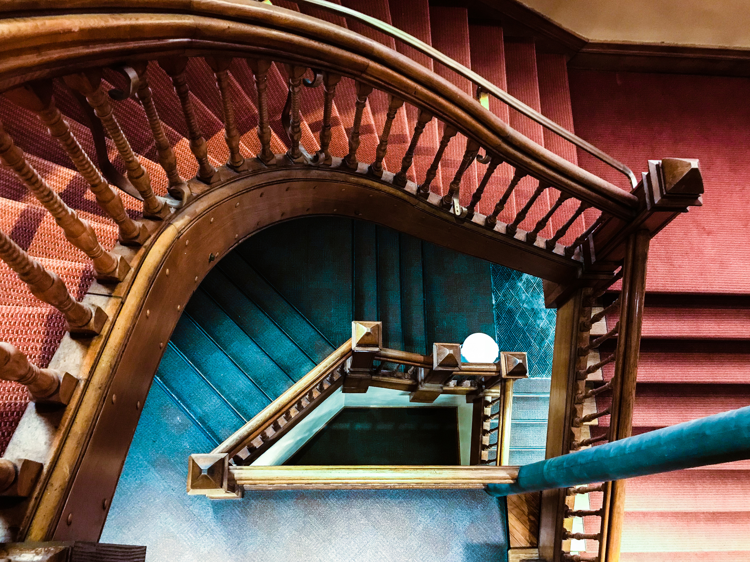 Introduction to Critical Race Theory and Counter-storytelling - Noise ...